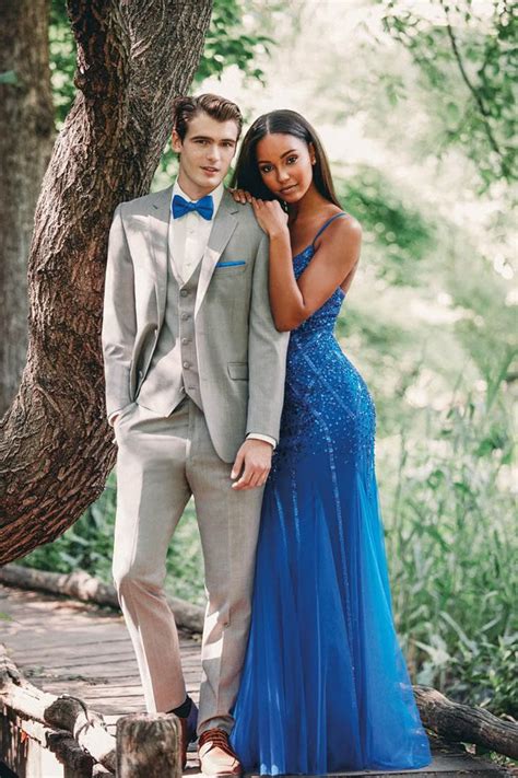 9 Prom Couple Poses Ideas Prom Couples Prom Picture Poses Prom