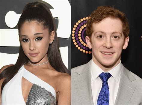 Ariana Grande Ethan Slater Keep Their Breakup Quiet As Wicked 2