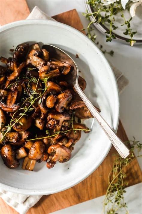 Sautéed Garlic Mushrooms With Thyme Lenas Kitchen