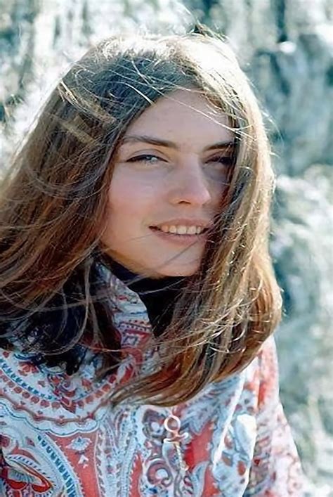 Debbie Harry In Her Pre Rock Folk Singer Days 1968 Roldschoolcool
