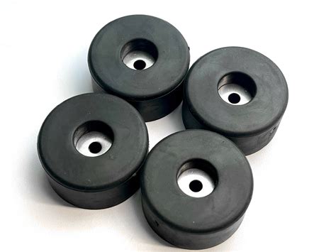 Inwin Pc Case Feet Set Of Four M4 Thread Screw Holes Mnpctech