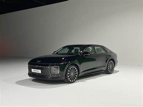 신형 그랜저 디 올 뉴 그렌져 2023 출시 — 라르테즈