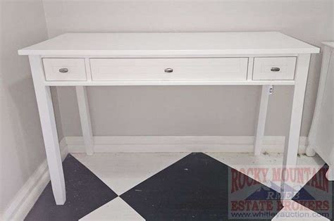 Modern Style White Desk W Drop Down Keyboard Tray And 2 Drawers 32x48x20 This Is A Great