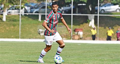 Esquerdinha é Convocado Para Seleção Brasileira Sub 17 — Fluminense