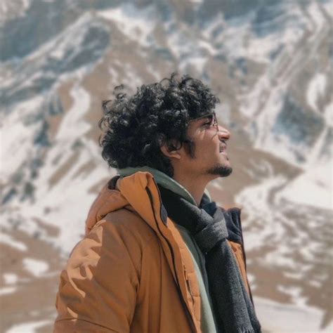 Nayan Singhal Fotografiaadicta • Threads Say More