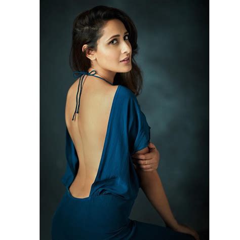Pragya Jaiswal Hot Back Rpragyajaiswal