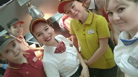 Дорогие девушки С Праздником Youtube