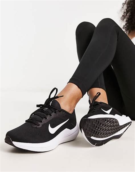 Nike Running Air Winflo 10 Svarta Löparskor Asos