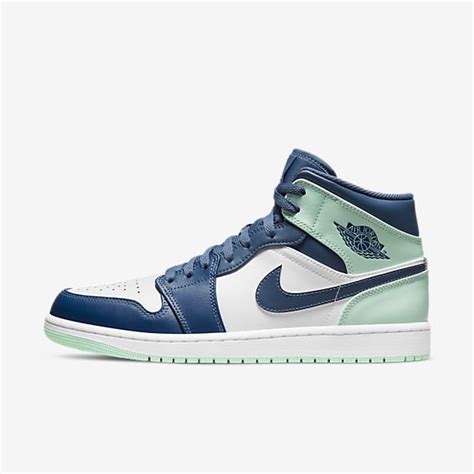 Jordan. Nike DE