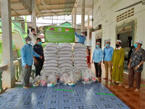 ស ស យ ក ស្រុកកោះសូទិន ចុះសួរសុខទុក្ខគ្រួសារដែលជួបការខ្វះខាត ចំនួន៨ភូមិ ស្មើនឹង២២២គ្រួសារ