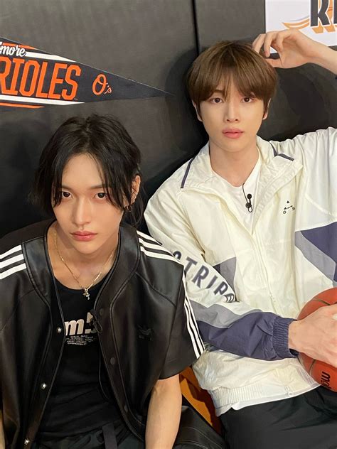 더쿠 오랜만에 공식에서 준 투샷으로 반응좋은 라이즈 성찬 원빈