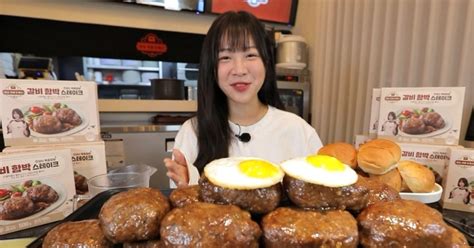 900만 유튜버 ‘쯔양 왜…여기서 ‘먹방 생방송 연다