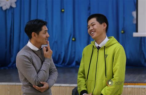 Ахлах ангийн 3000 гаруй сурагчдыг “Харах өнцгөө өөрчилье” сургалтад хамрууллаа