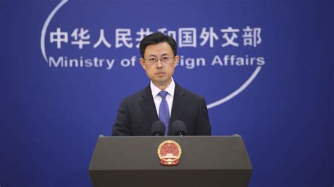 美国对中方官员滥施制裁，外交部：对美方错误行径将坚决反制 凤凰网视频 凤凰网