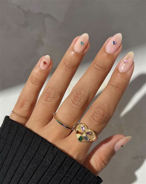 42 Trendy Simple Nail Designs For Beginners Guide