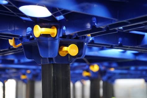 Safety Decking Outperform Traditional Birdcage Scaffolding