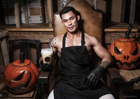 Kora Xperiment Halloween