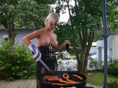 Blonde Naked Doll Takes Care Of The Barbecue Nudeamateurteengirls