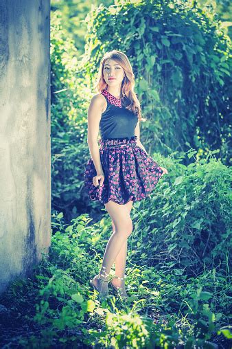 인물사진 아시아 젊은 여자 안전띠를 현대적이다 정장용 2015년에 대한 스톡 사진 및 기타 이미지 2015년 건강한 생활