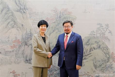 Г Занданшатар Монгол Улс БНСУ ын харилцааны эрх зүйн орчинг