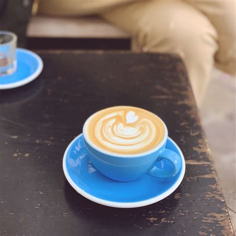 프랑스 파리 카페 여행 중 진짜 맛있는 라떼를 맛 본 Cafe Honor 네이버 블로그