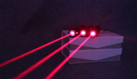 Focusable Red 303 Laser Pointer Video Measurement Laser News Laser Articles Laser Reviews
