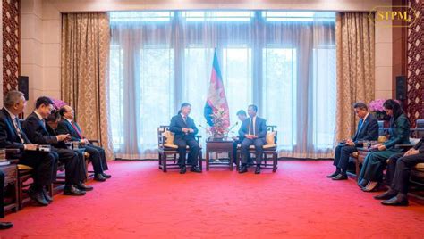 ជំនួបសម្តេចធិបតី និងមេធំនៅចិនដែលគ្រប់គ្រងទំនប់វារីអគ្គិសនីសេសានក្រោម២