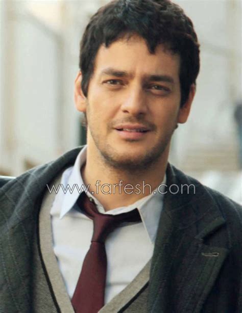 موقع مسلسلات خالد ابو النجا بدأت شهرته في تقديم