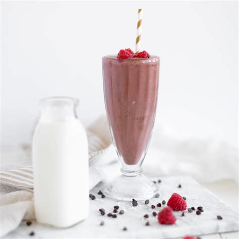 Chocolate Raspberry Smoothie [fraîche Start] Fraiche Table
