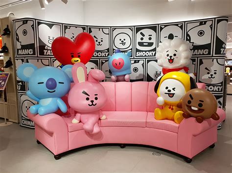 브랜드 경험을 제공하는 캐릭터 스토어