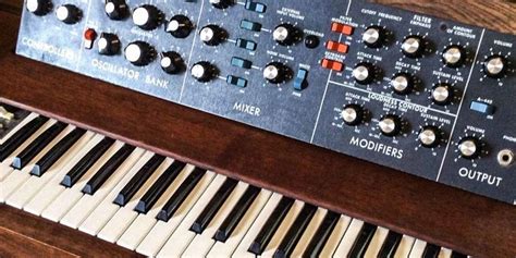 Can You Name These 10 Classic Synths 10 Things Canning Classic