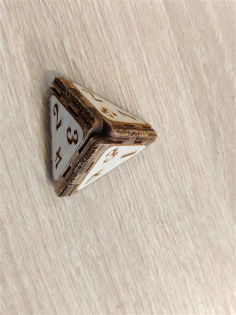 Fource Sided And Eight Sided Dice D4 And D8 Svg File For Laser