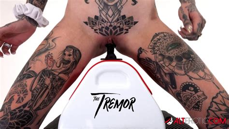 Tattooed Hottie Rides Her New Saddle Sex Machine 16 Photos