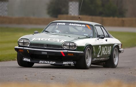 Twr Returns With The Supercat A Jaguar Xj S For Road And Track Hagerty Uk
