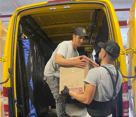 Loading And Unloading Services Octoplus Moving Helper