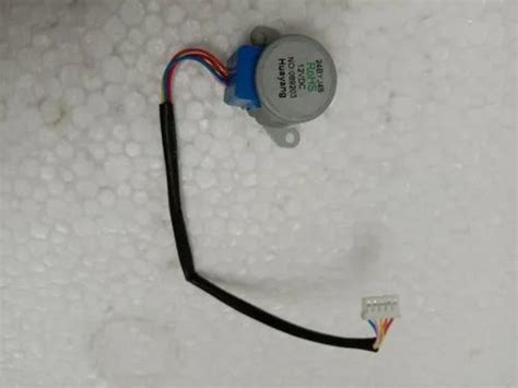 Universal Stepper Motor Voltage