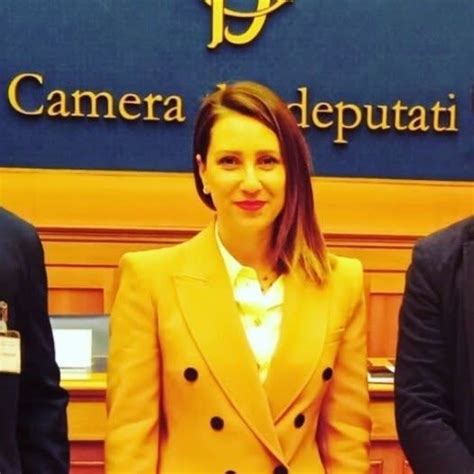 Federica Onori Fedeonori • Threads Say More