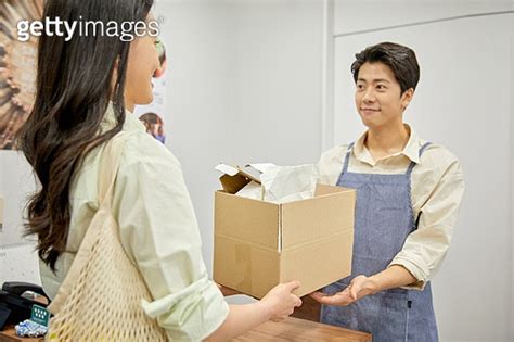 제로웨이스트 재활용 환경보호 환경보호 그린슈머 리유저블 환경보호 지속가능한생활 종이상자 이미지