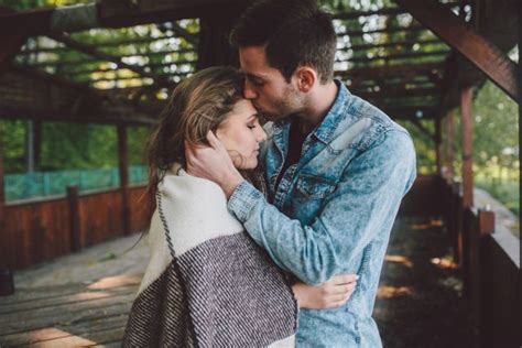 Cewek Harus Tahu Perbedaan Cowok Yang Ngomong Mesum Doang Dan Dia Yang Bisa Melecehkanmu