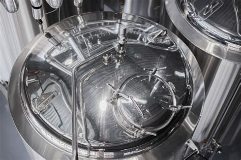 현대 맥주 공장 맥주 발효 및 보관을위한 강철 탱크 양조장 양조 주전자가있는 현대 맥주 공장 0명에 대한 스톡 사진 및 기타 이미지 Istock