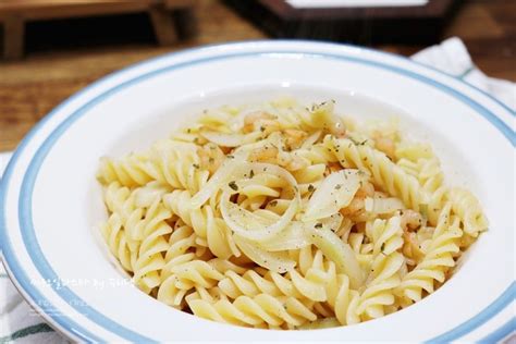 푸실리 알리오올리오파스타 레시피 뚝딱 버전 새우 오일파스타 만들기 네이버 블로그 푸실리 알리오올리오파스타 레시피 뚝딱 버전 새우 오일파스타 만들기 네이버 블로그