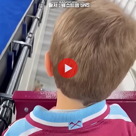 인성마저 완벽한 데클런 라이스 ㄷㄷㄷㄷ Mp4 유머 움짤 이슈 에펨코리아