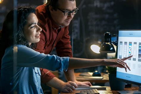 Maximizing Business Growth Through Custom Mobile App Development