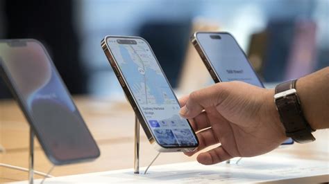 Apple Reportedly Set To Allow Third Party App Stores On Iphone