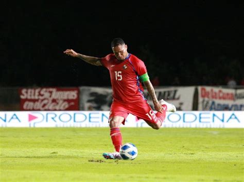 Eric Davis Adelanta A Panamá En El Doroteo Guamuch