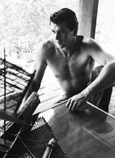 Sharp Dressed Tumbex