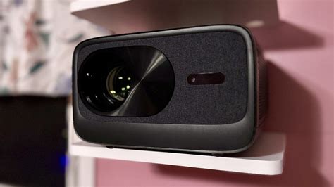 Paris Rhone Sp005 True 4k Ultra Hd Projector Review Minimalistic