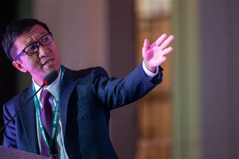 “Монгол улсын шинэ алтны дүүргийг хөгжүүлэх нь” төслөө танилцууллаа