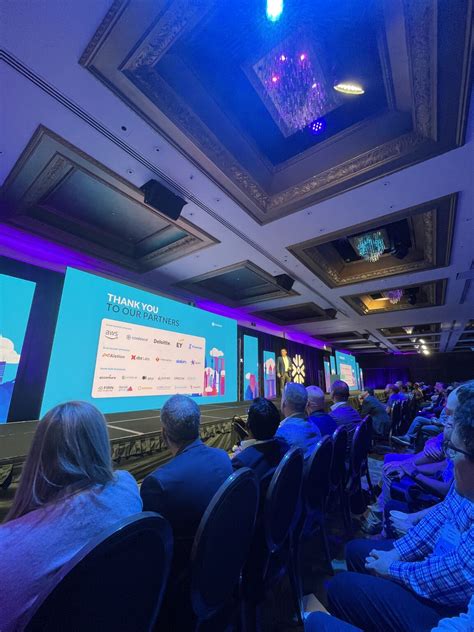 Snowflake Dataengineering Snowflakeworldtour Coalesceio Dbt Pulasthi Panamgama