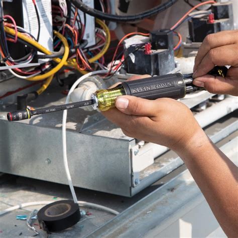 Klein Tools 32767 Impact Driver Sae 3 In 1 Impact Socket And Bit Ho